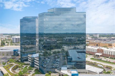 1450 American Ln Schaumburg Il 60173 Schaumburg Tower Ii Loopnet