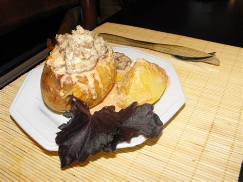 Batata Assada Recheada Com Filé Rango Chique