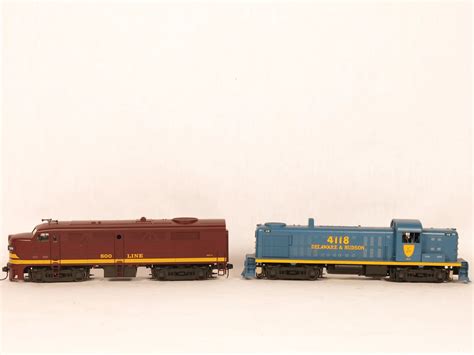 Three Weaver O Gauge Rs 3 Diesel Locomotives Two Soo Line And One