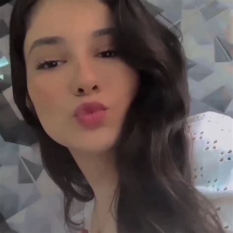𝐌𝐚𝐫𝐢𝐚 𝐂𝐥𝐚𝐫𝐚 (@mariiclaraa) • Threads, Say more