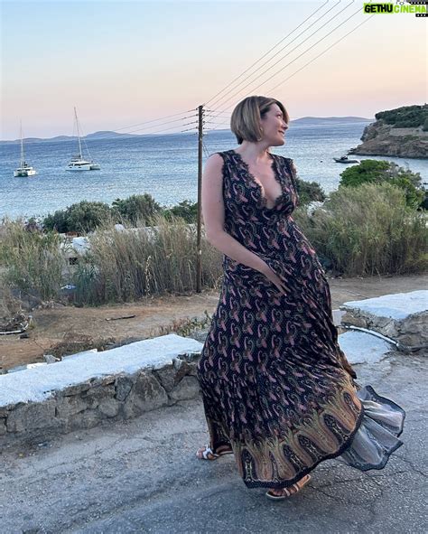 Michelle Collins Wiki Biography Age Gallery Spouse And More