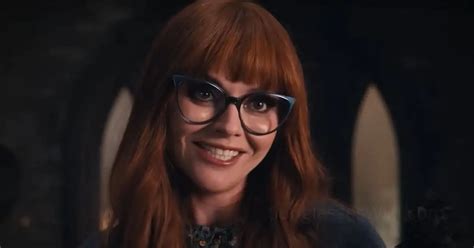 Christina Ricci Glasses In Wednesday Sunglasses Wiki
