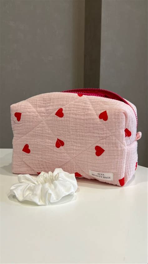 Косметички Elya Beautybags в 2024 г Косметичка Выкройки Работы
