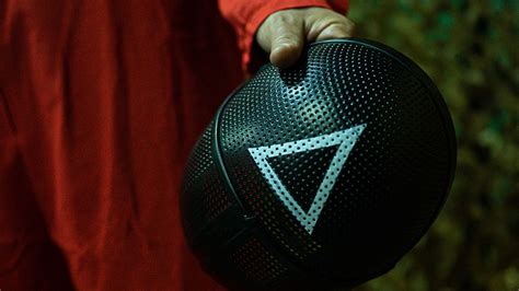 В Италии сюжет Игры в кальмара перенесли в реальность Euronews