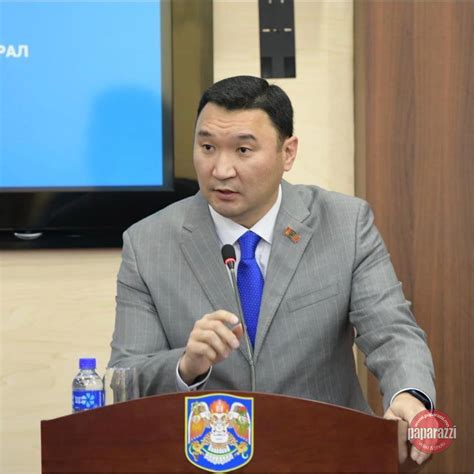 Т Батцогт намынхаа гишүүдийг “худалдаж” УИХ ын гишүүн болох замаа засчээ