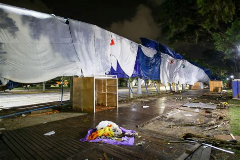Temporal En Miramar Trabajos A Contrarreloj Para Poner De Pie La Ciudad Tras Los Destrozos En