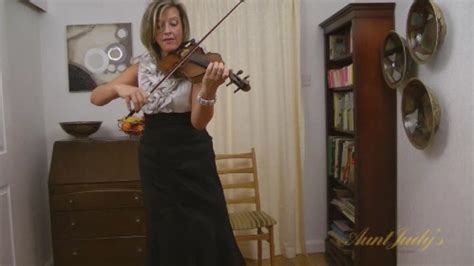 Silky Thighs Lou Model Profile Indexxx Com