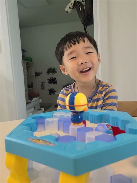 [진후성장일기] 20240526 뽀로로 얼음깨기 D 1439 Youtube