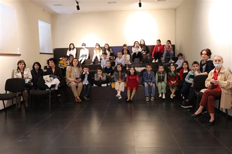 სახელოვნებო სტუდიის მოსწავლეები ილია ჭავჭავაძის ლიტერატურულ მემორიალურ მუზეუმს ესტუმრნენ