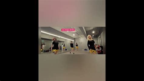 어젠 라인댄스 시니어 자격 검정이 있는 날였어요지난 토욜 우리조 6명 모여서 시험곡 6곡 열심히 연습하고 시험 전원 합격 한것