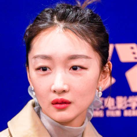 Zhou Dongyu Height