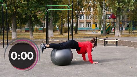 Тренировка с фитболом на все тело Лучшие упражнения с фитболом ЛУЧШИЙ КОМПЛЕКС УПРАЖНЕНИЙ НА