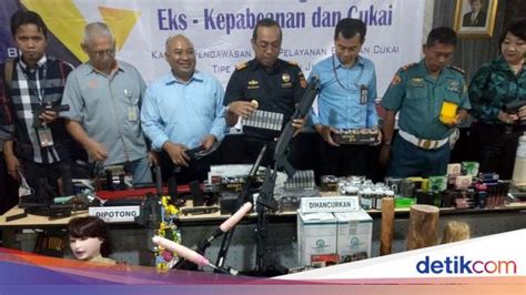 Airsoft Gun Hingga Sex Toy Ilegal Dimusnahkan