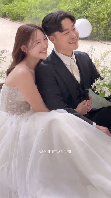 베리굿웨딩 김지유부장 ㅤ ᴠᴇʀʏɢᴏᴏᴅ ᴊɪᴜ ᴘʟᴀɴɴᴇʀ ㅤ 기대를 잔뜩했던 진영신부님 촬영날인데 역시나 두 분 모두 모델처럼 잘해주셨던 날 ᴗ̈ ️ 포즈나 표정