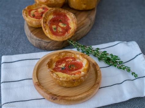 Mini Pasteitjes Met Cheddar Ui En Tomaat Te Gek Als Borrelhapje Bysam