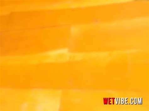 The Wetvibe Sex Toy Made Her Pussy Drip Whole Puddle Play Now Eporner