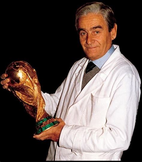 50주년 월드컵 우승컵 268억 원…진짜는 우승국도 못 가진다 [월드컵pick]