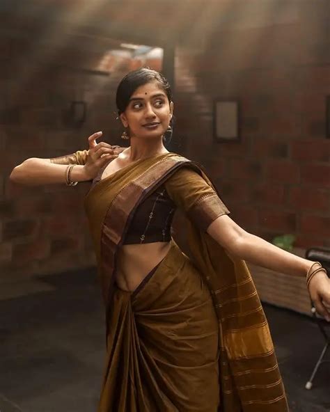who is sushmitha bhat nanditha of dominic and the ladies purse