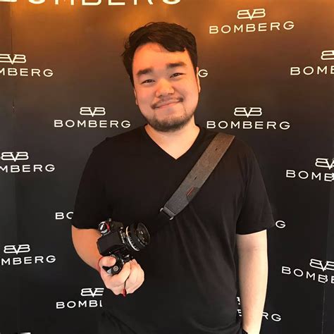 ท็อฟฟี่เป็นตุ๊ดซ่อมคอม ภาพแพ็คเกจ Intel เจน 9 ตัว Core I9 9900k ดีไซน์กล่องสวยจุง ไม่เป็นกล่อง