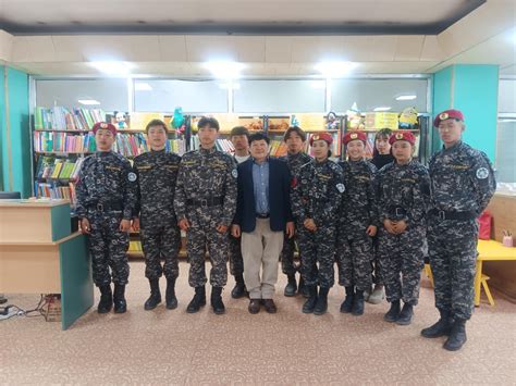 Чингэлтэй дүүргийн 37 дугаар сургуулийн ахлах ангийн сурагчдын төлөөлөл Цэрэг спортын “Дөл