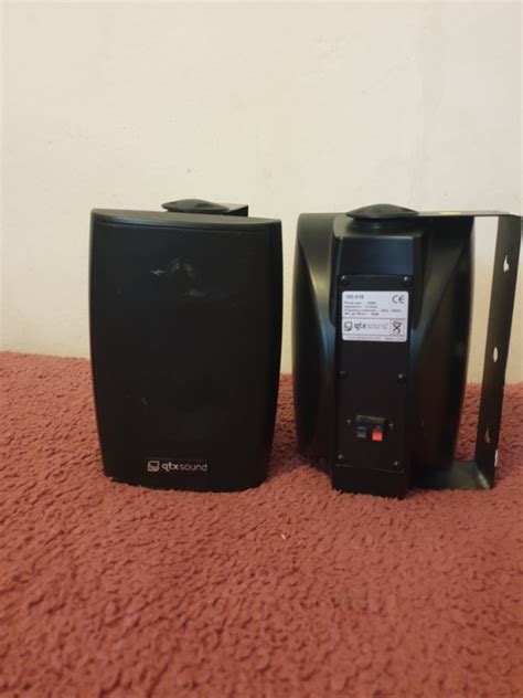 Pair Qtx Sound Stereo Speakers White 8 Ohms Wall Brackets The White Box