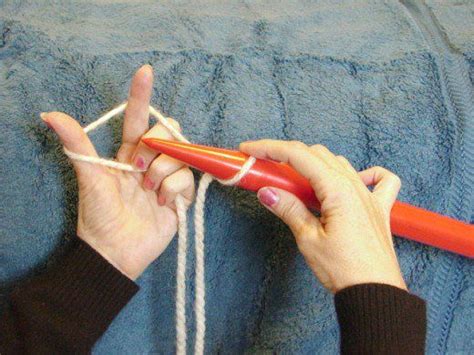Knitting For Beginners How To Cast On In Knitting Knitting For Beginners Knitting