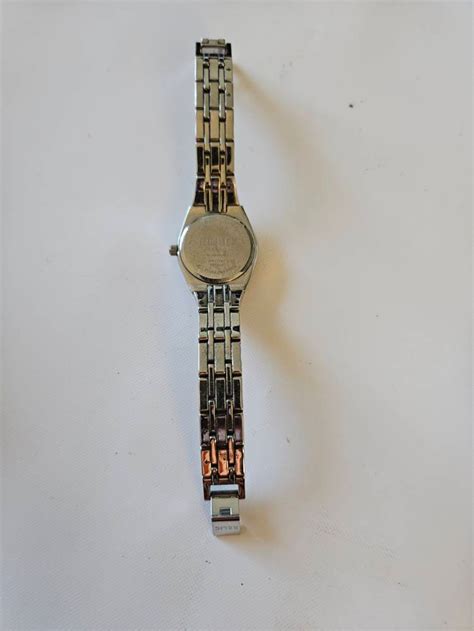 Ladies Silvertone Relic By Fossil Quartz Watch With Date Etsy