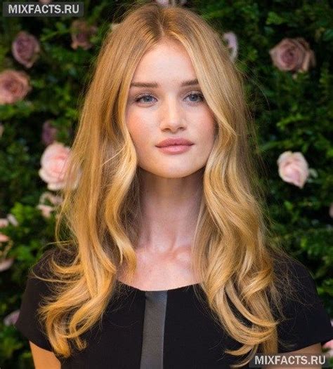 Какой цвет волос подойдет к бледной коже и голубым глазам Rosie Huntington Whiteley Hair