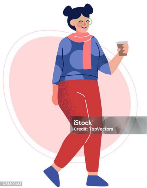 매력적인 플러스 크기 여자 커피 컵 아름 다운 매력적인 유행 옷에 과체중 소녀 몸 긍정적인 개념 벡터 일러스트 벡터에 대한 스톡 벡터 아트 및 기타 이미지 Istock