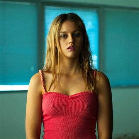 Isabelle Cornish R Celeblookers