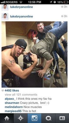 Que Hombres Luke Bryan Ass