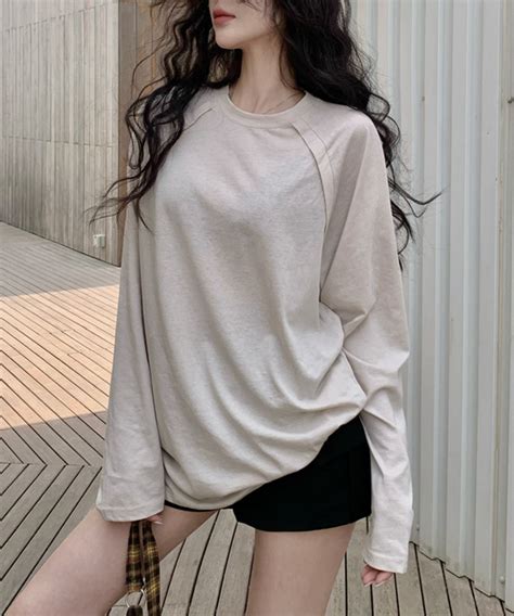 포앤바이앤 박시 긴발 나그랑 티셔츠 라운드넥 래글런 긴소매 와이트 루즈핏 오버핏 롱 단색 무지 면 텐셀 보들보들 얇은 시스루 여름티 살안타템