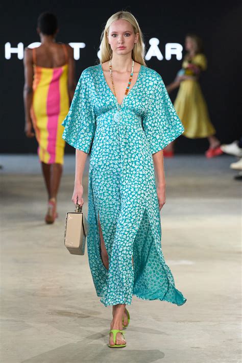 Host And Var Spring 2023 Fashion Show The Impression