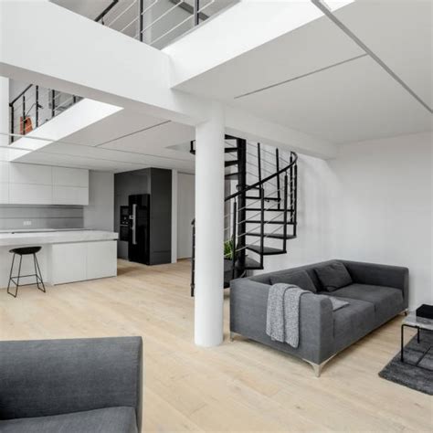 580 Loft De Entrepiso Fotografías De Stock Fotos E Imágenes Libres De Derechos Istock