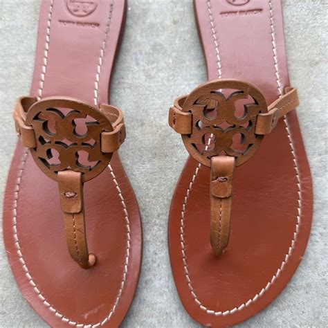 Tory Burch Shoes Tory Burch Brown Sandals With Woven Medallion