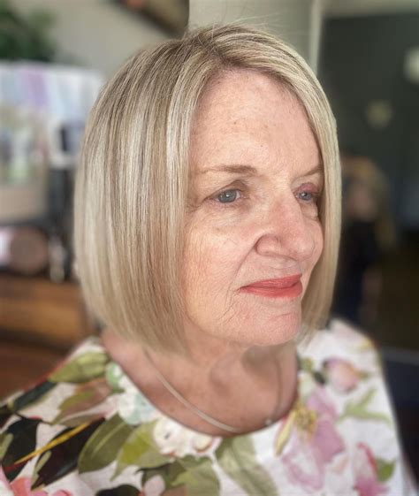 30 Trendiest Bob Haircuts For Older Women