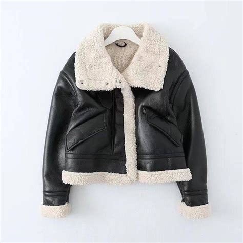 Дублянка — ціна 2200 грн у каталозі Дублянки Купити жіночі речі за доступною ціною на Шафі