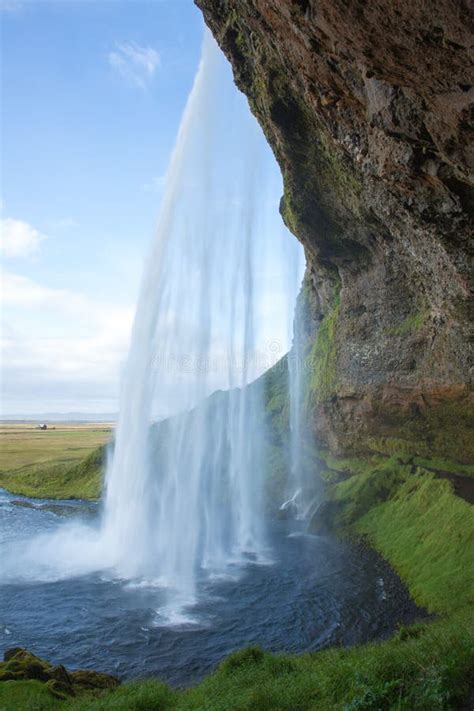 Cascada De Seljalandsfoss Foto De Archivo Imagen De Exuberante 27171964