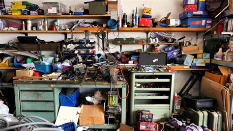 how to declutter your garage in 5 easy steps