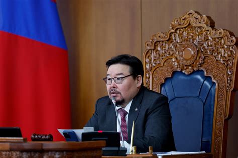 Г Занданшатар Гадаадын иргэнд газрыг 100 жилээр эзэмшүүлэх заалт Монгол Улсын ямар ч хуулинд