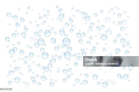 푸른 바다 거품의 투명한 작은 공기 공 질감 유리잔에 반짝이는 효과가 있는 탄산 음료 수분 목욕 비누 샤워 젤 또는 샴푸 세척