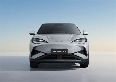 Byd ‘시라이언7 국내 전격 투입··· 테슬라 모델y와 ‘맞짱