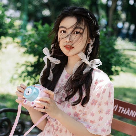 Con Gái Quyền Linh Khoe Nhan Sắc Trong Veo Khi Nhận Giải Nhất Cuộc Thi ở Trường Mẹ Tiết Lộ Tính