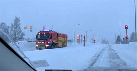 Masskrock På E4 Söder Om Skellefteå Svt Nyheter