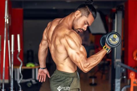 Dumbbell Row How To Benefits And 5 Best Variations