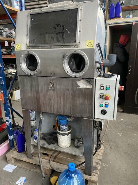 Машина за почистване авто части катализатори Резервни части консумативи за машини С