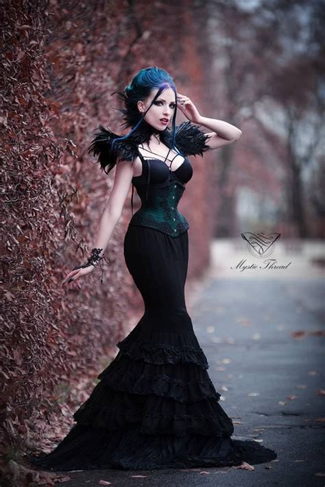 Mysticthread Black Lace Feather Gothic Victorian Neck Corset And