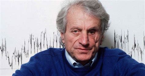 100 Años De Iannis Xenakis Su Asombrosa Vida Merece Un Concierto Homenaje Nada Convencional