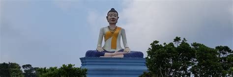 Tượng Lok Yeay Mao Sitting Lok Yeay Mao Statue Kampot Campuchia