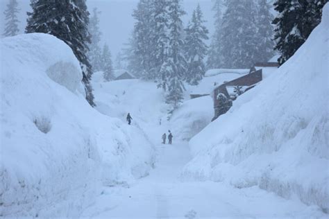 Californias Historic Snowstorm In Photos